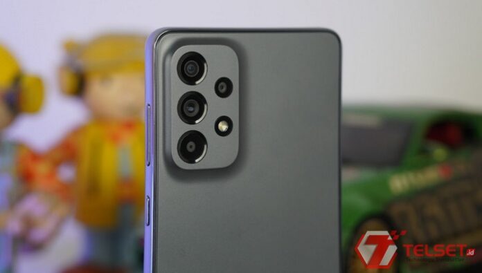 Review Samsung Galaxy A73 5G: Layar Bagus, Baterai Awet, ‘Overprice ...